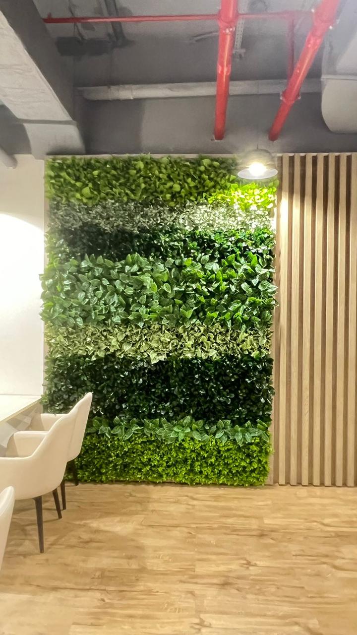Stunning Artificial Bespoke Green Wall At Yas Mall - Shajara