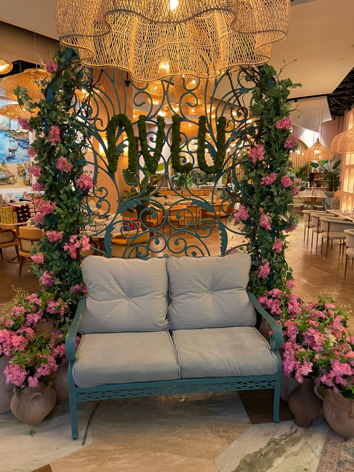 Interior Grade Artificial Hydrangea Flower Entrance Arrangement at Yas ...